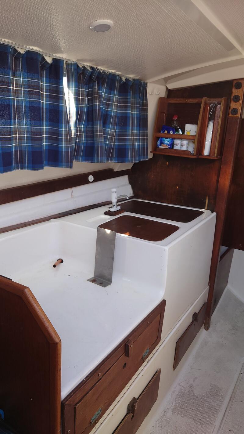 Russell Marine Vivacity 24 for sale UK, Russell Marine boats for sale ...