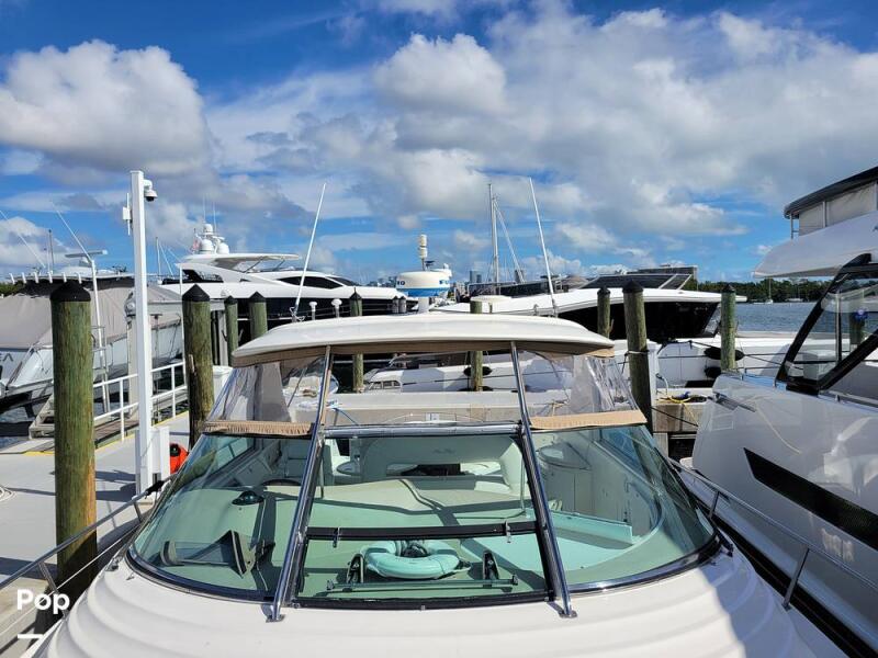 Sea Ray 580 Super Sun Sport for sale USA, Sea Ray boats for sale, Sea ...