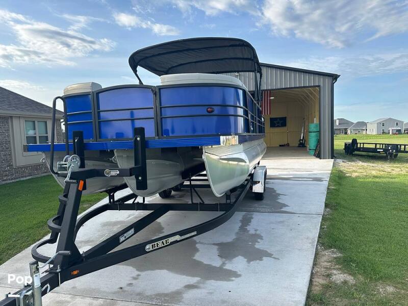 Massimo Marine P-23 Lounge Limited Edition for sale USA, Massimo Marine ...