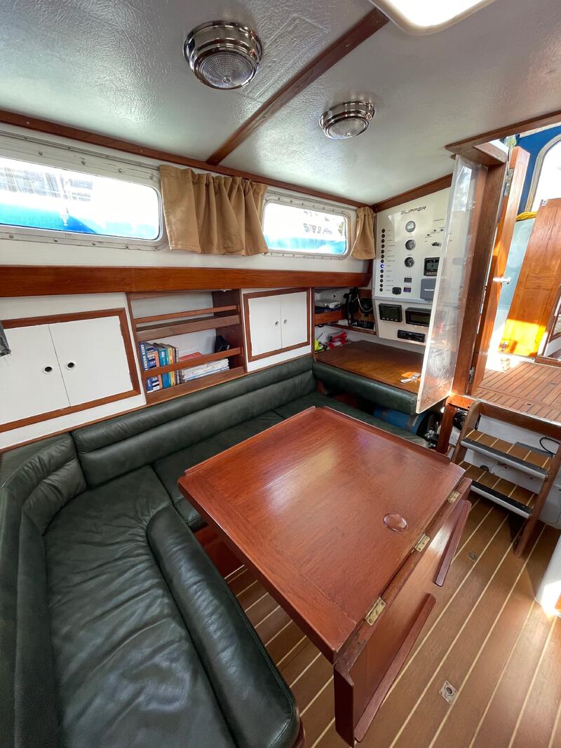 Nicholson 38 for sale UK, Nicholson boats for sale, Nicholson used boat ...