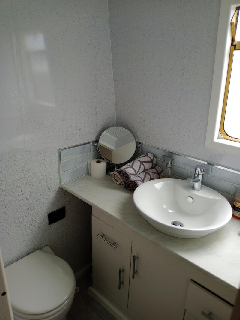 Floating Homes 60 Cruiser Stern for sale UK, Floating Homes boats for ...