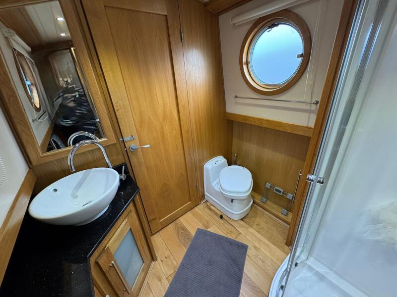 Collingwood 57 Cruiser Stern for sale UK, Collingwood boats for sale ...